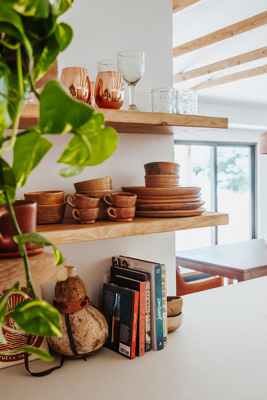A Yucca Valley Retreat Where Road Runners Roam and Tile Rules