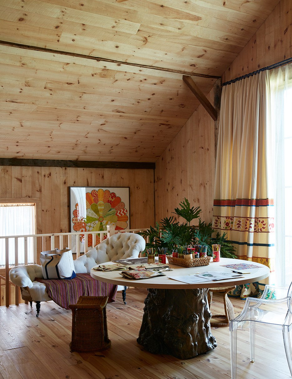 Designer Markham Roberts Turned an Upstate New York Carriage House Into ...