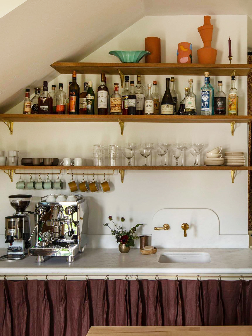How to Turn Leftover Stone Into a Small Kitchen Backsplash