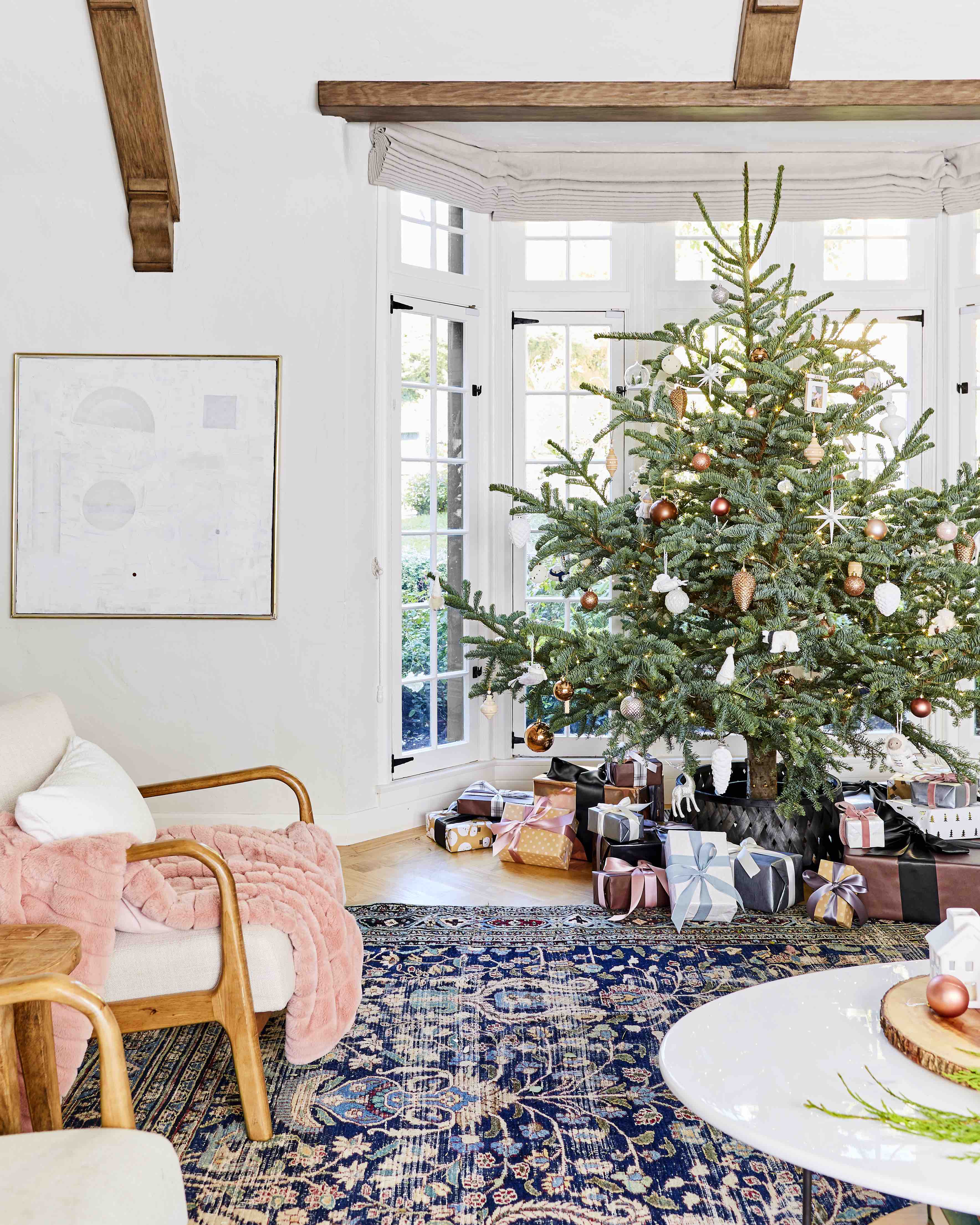 This Year, There's a Clean Winner in the Fresh Vs. Artificial Christmas ...