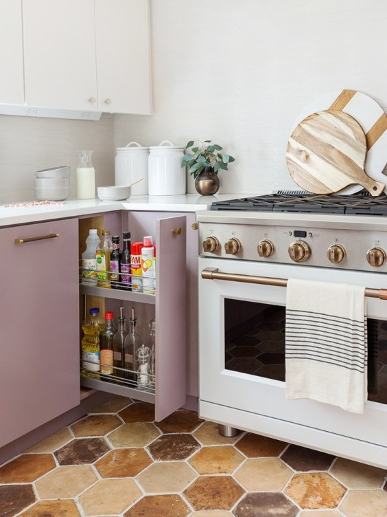 7 Small Kitchen Cabinet Ideas to Make the Most of Every Inch