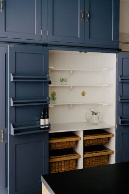 Top-to-Bottom Kitchen Cabinet Storage Ideas Straight From an Expert ...