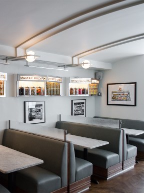 16 Ways to Get the Iconic Look of Your Favorite Restaurant At Home