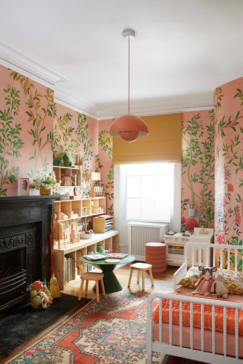 Jordan Ferney Created Her Own Mural in Lieu of Wallpaper