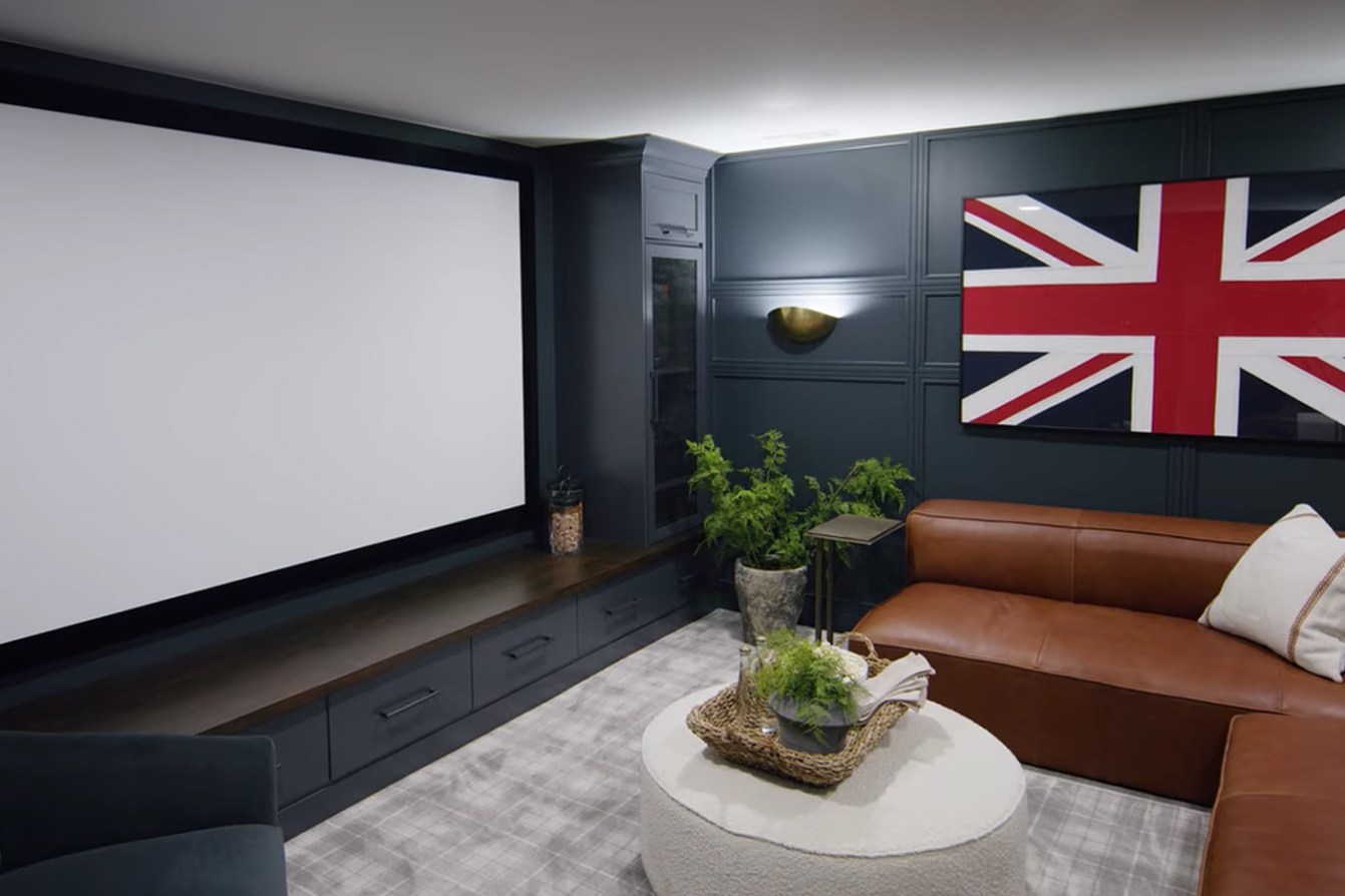Grab the Popcorn: We Found 7 Chic Movie Theater Rooms