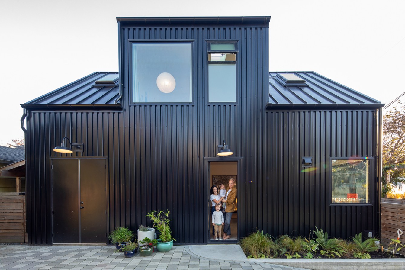 This Family’s Steel Home, Reminiscent of Swedish Barns, Was a Strong ...