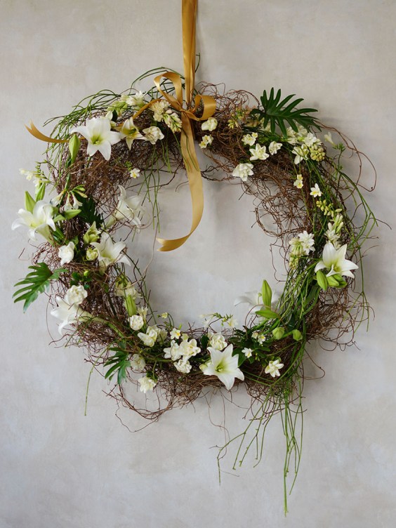 10 Easy, Colorful Easter Wreath DIYs We Can't Wait to Try