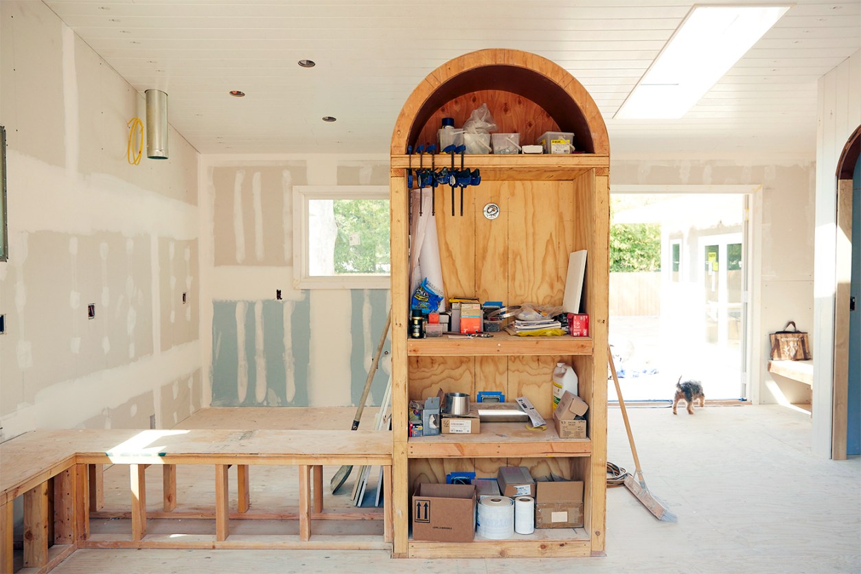 This Kitchen Has the Ultimate Solution to Disguising a Free-Standing Fridge