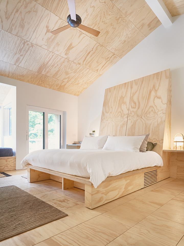 Tourists Hotel Berkshires Massachusetts Tour