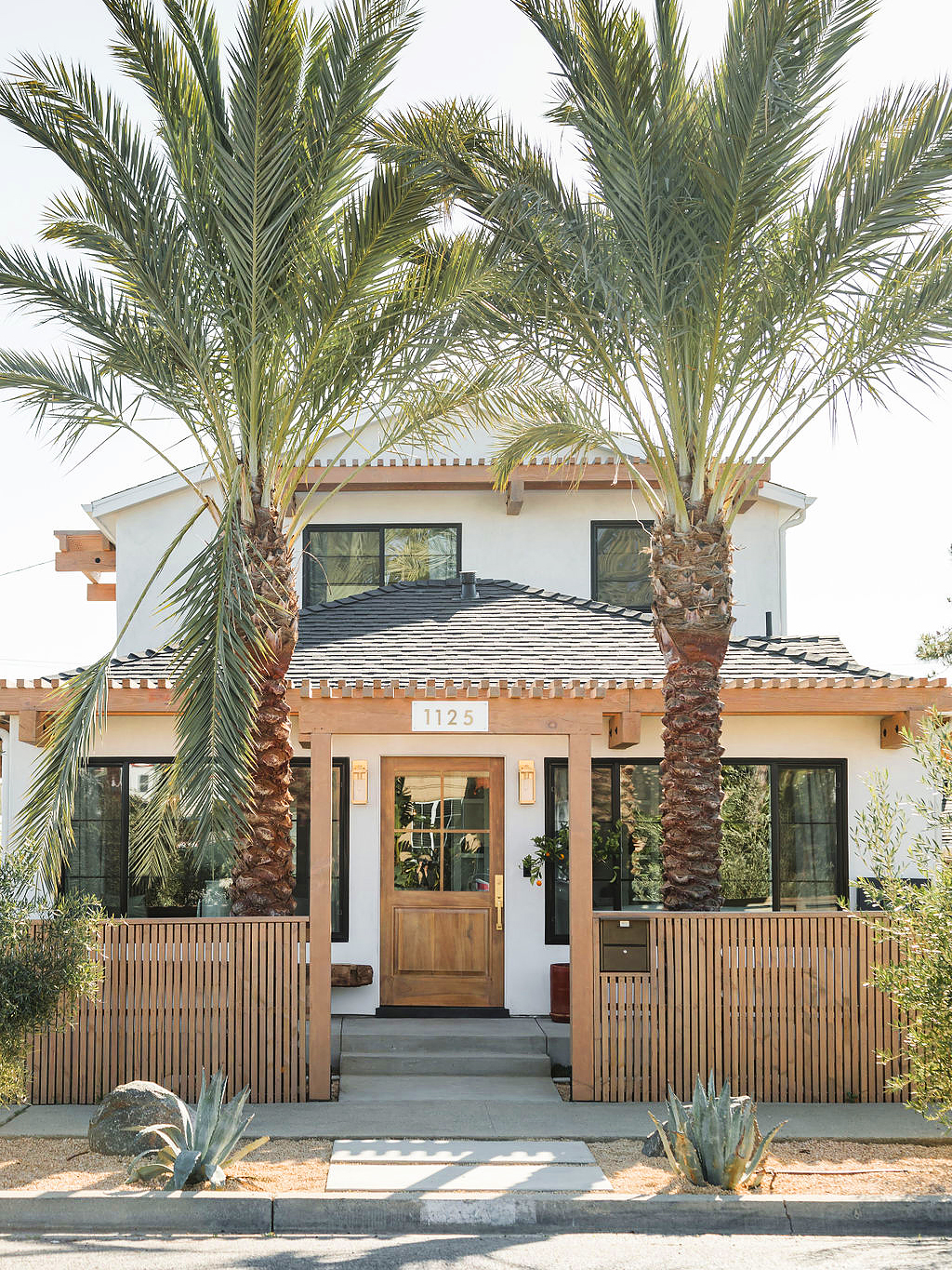 This Oceanside, CA Beach House Had Nowhere to Hang Outside—Now It Has 4 ...