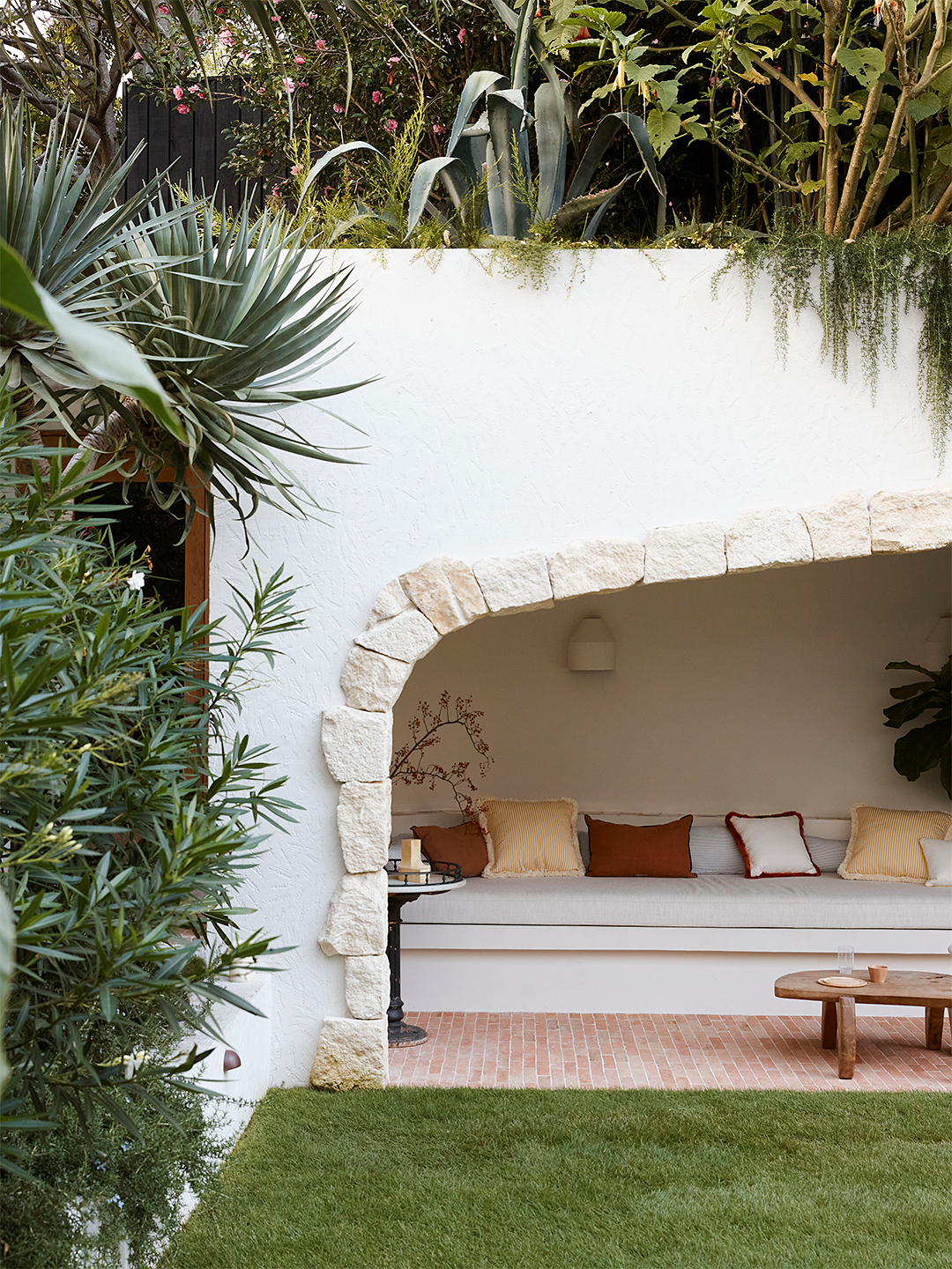 At This Sydney Home, Respite Comes in the Form of a Plant-Covered Grotto