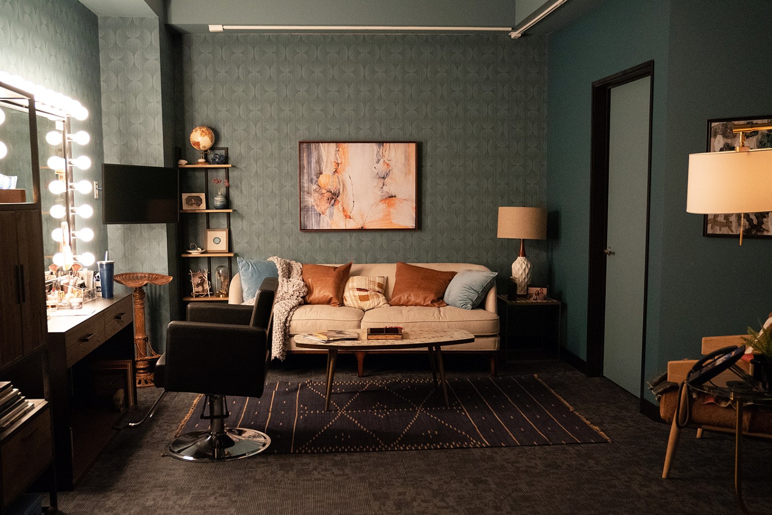 Jennifer Aniston Had Specific Design Requirements for The Morning Show ...