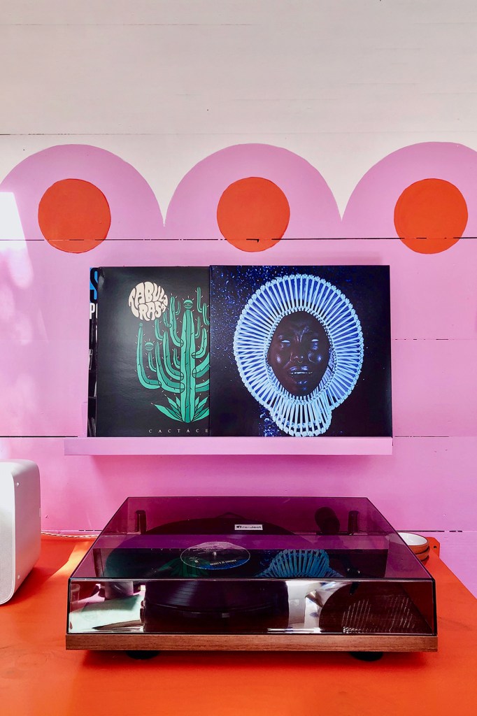 Bubblegum Pink Paint Turned This Backyard Studio Into a Crafting ...