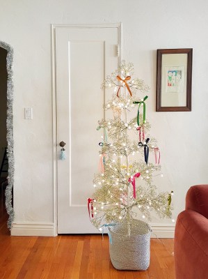 How to DIY the Viral Floating Spiral Christmas Tree