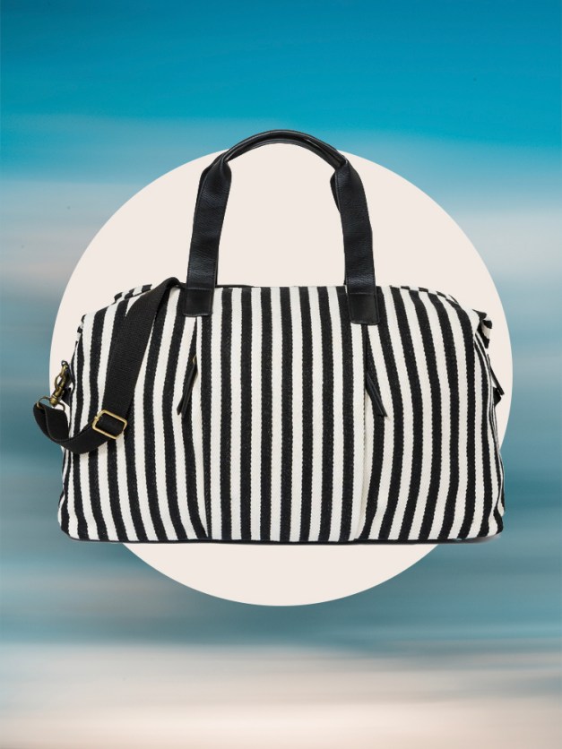 This $45 Target Weekender Looks So Much More Expensive Than It Is ...