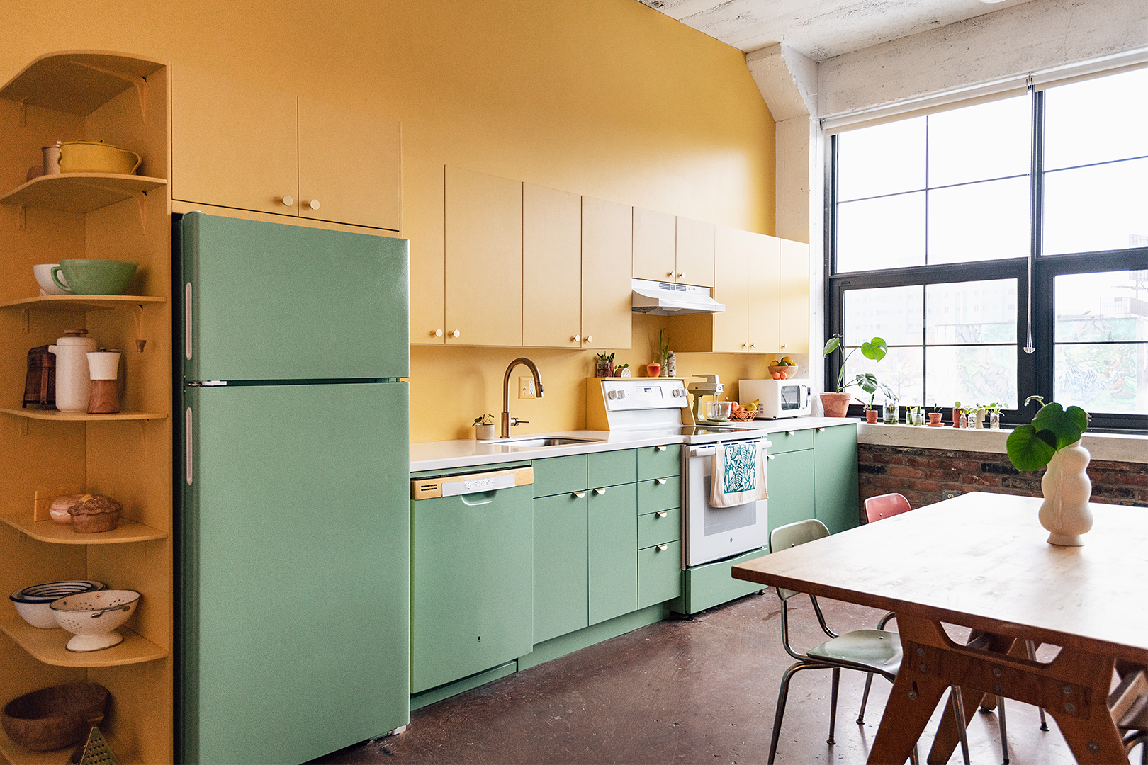 See the 3 Year Evolution of One Detroit-Based Artist’s One-Wall Kitchen