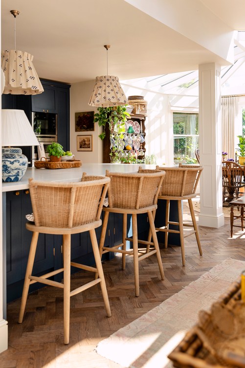 Tour British TV Presenter and Fashion Journalist Louise Roe's London Home