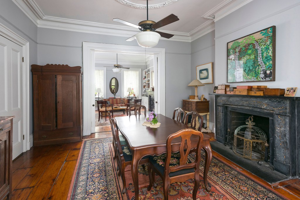 The In-Between Spots Are the Secret Stars of This Brooklyn Brownstone ...