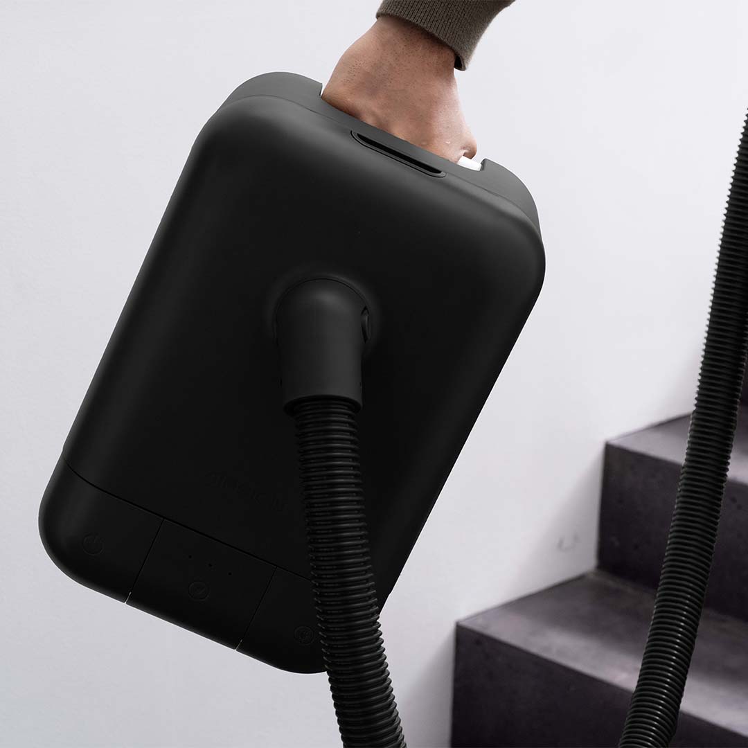 Our Editor’s Review of the New Airsign Vacuum