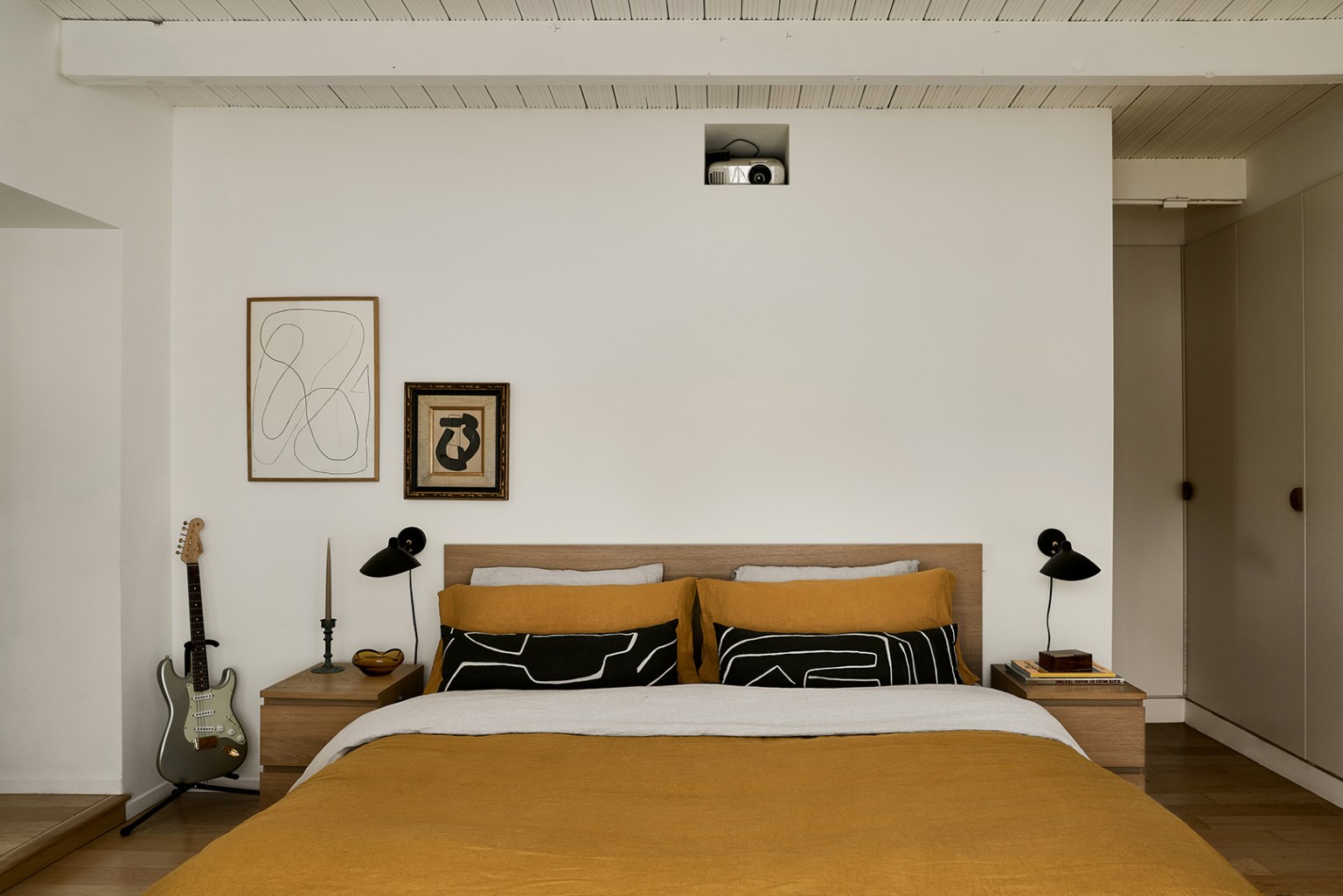 Tour French Fashion Influencer and Creative Jen Azoulay's L.A. Home