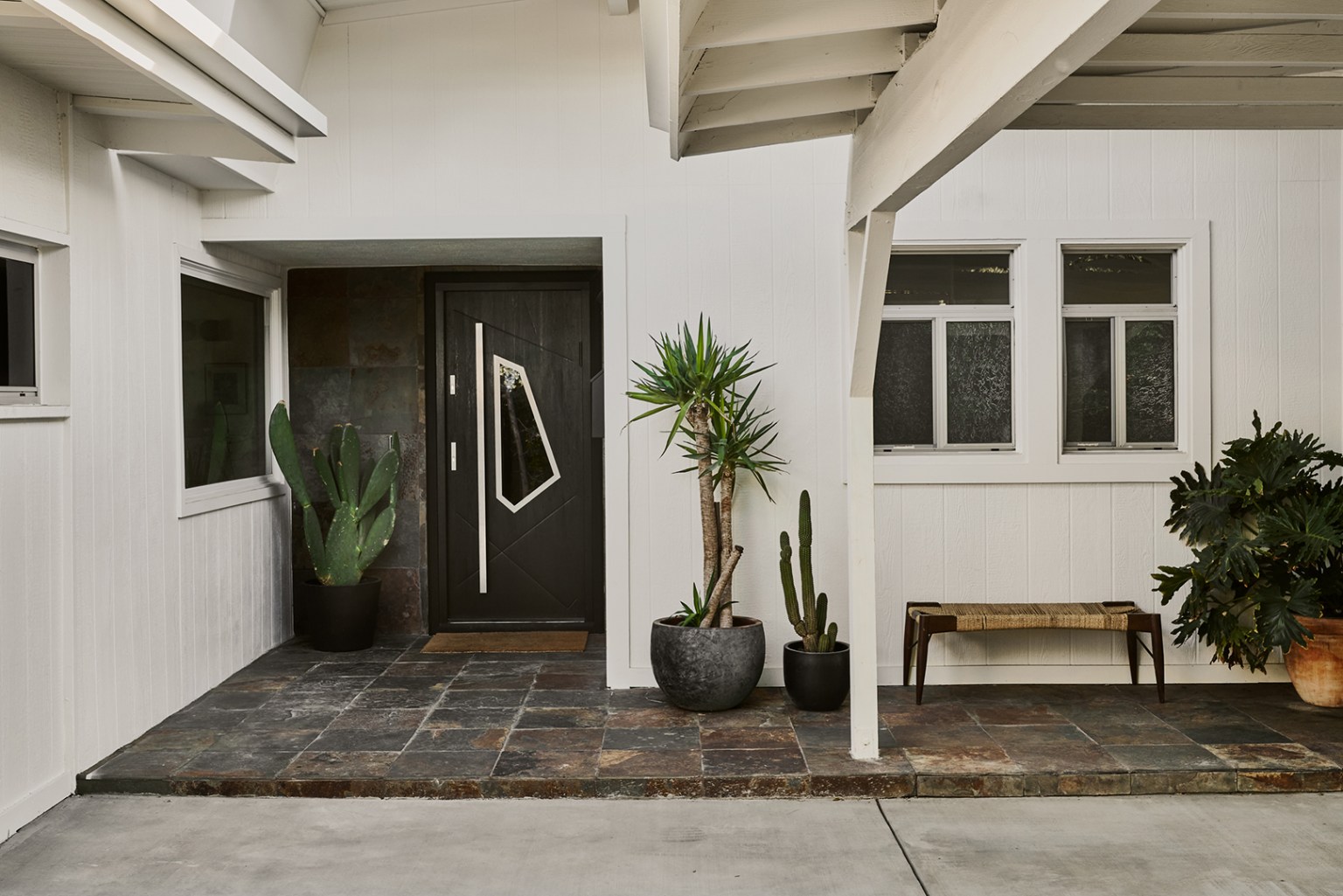 Tour French Fashion Influencer and Creative Jen Azoulay's L.A. Home