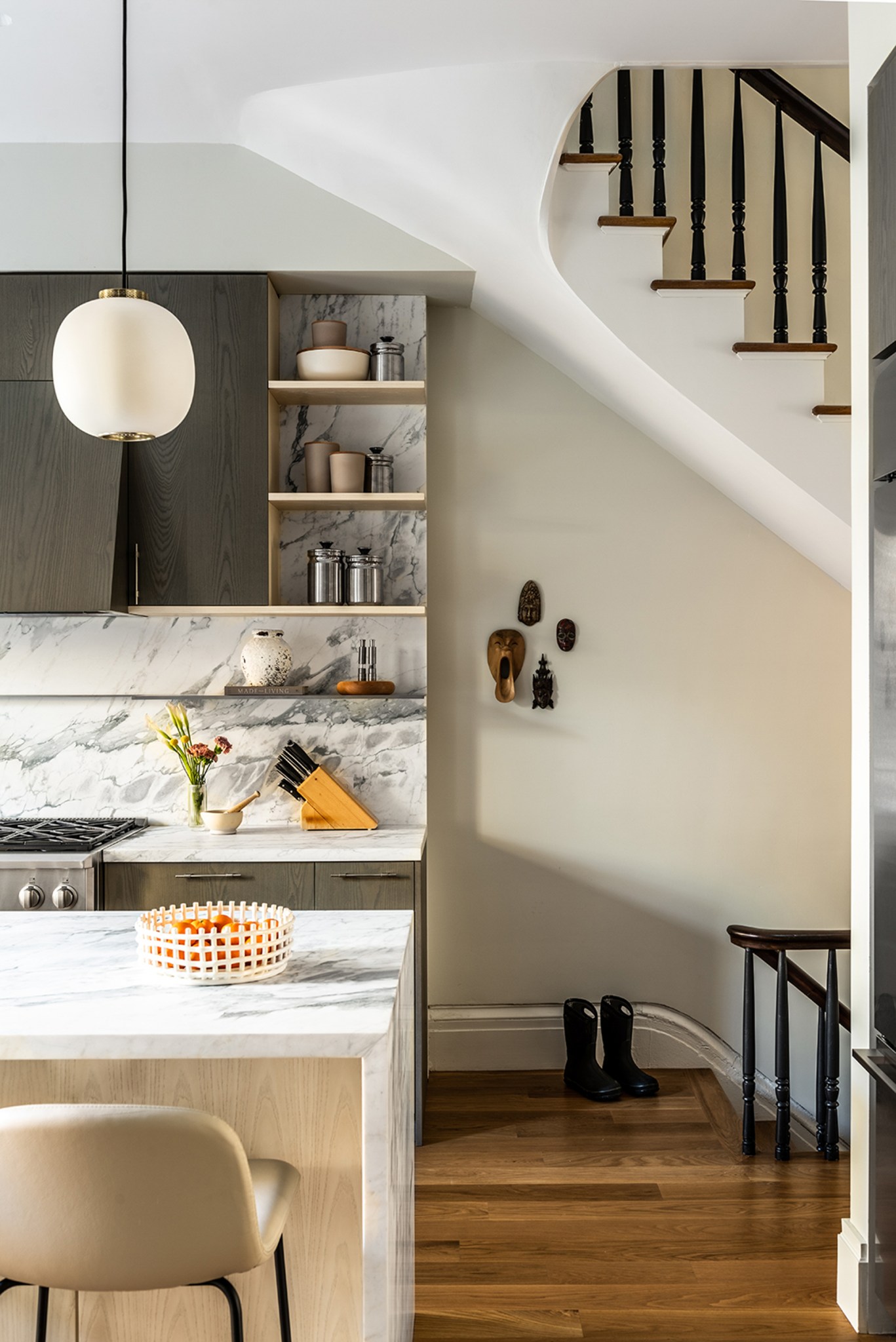 This Is the Most Optimal Place for an Open Shelf in Your Kitchen