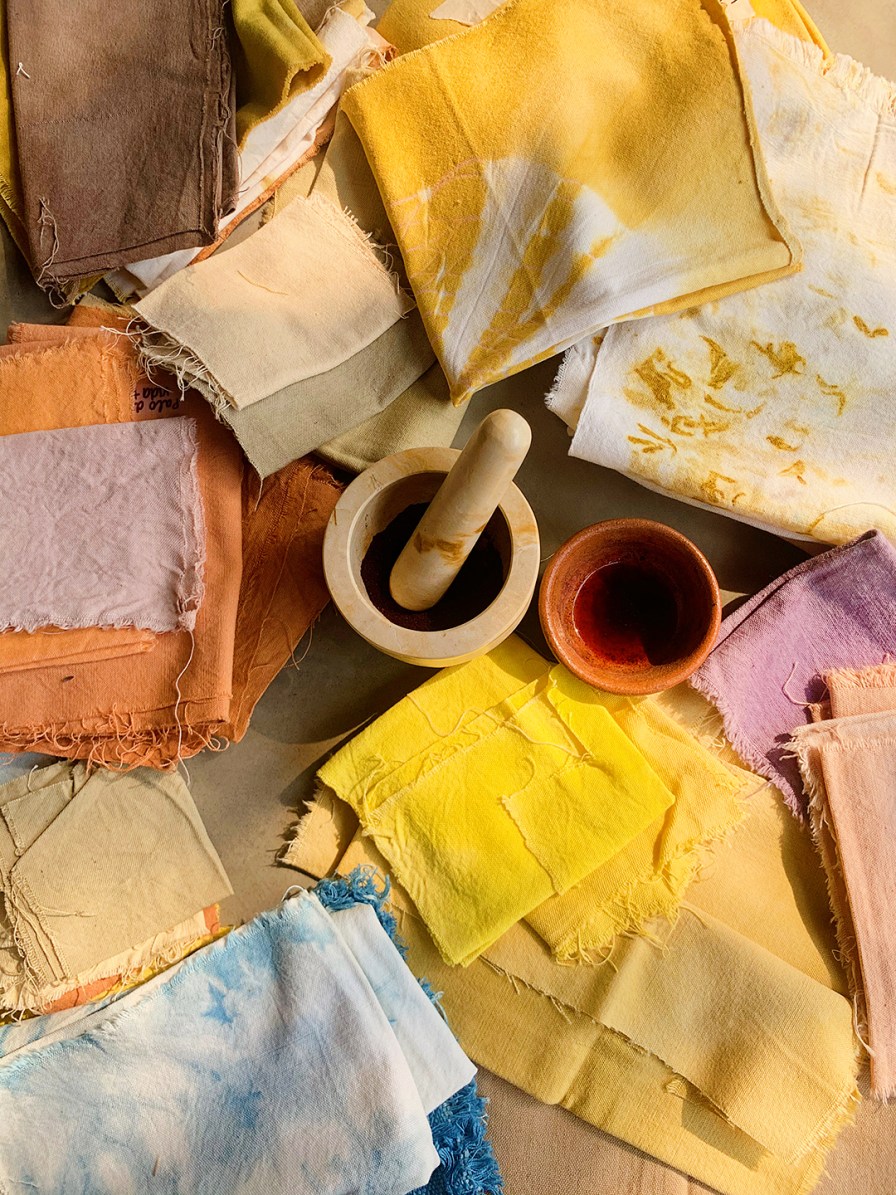 How to Tie-Dye Pillowcases With Turmeric