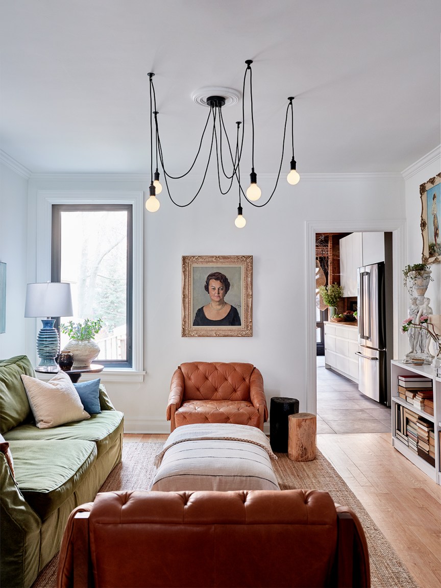 Almost Every Corner of This Toronto Home Resemble a Dreamy Flower Shop