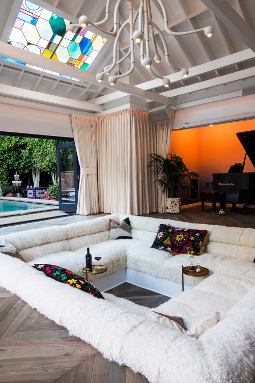 Close the Curtains and This Kevin Klein–Designed Pool House Becomes a ...