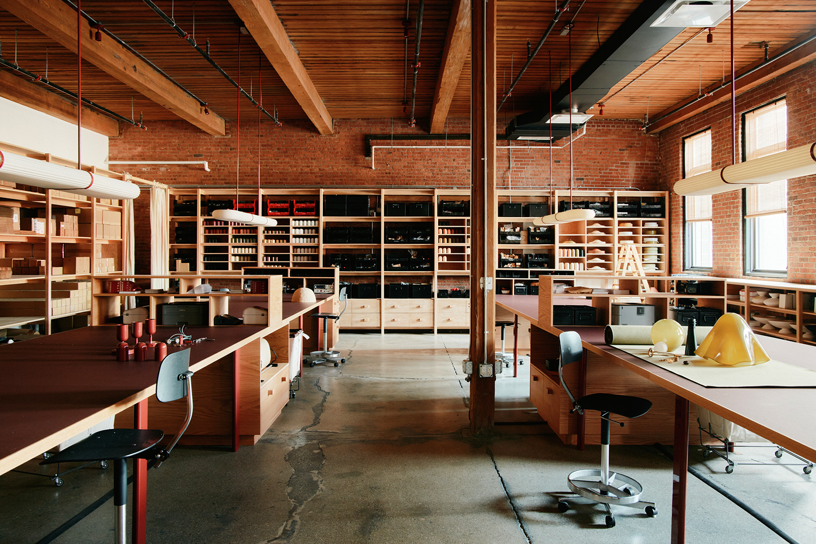 This Lighting Brand’s Workspace Looks More Like a Chic Loft Apartment ...