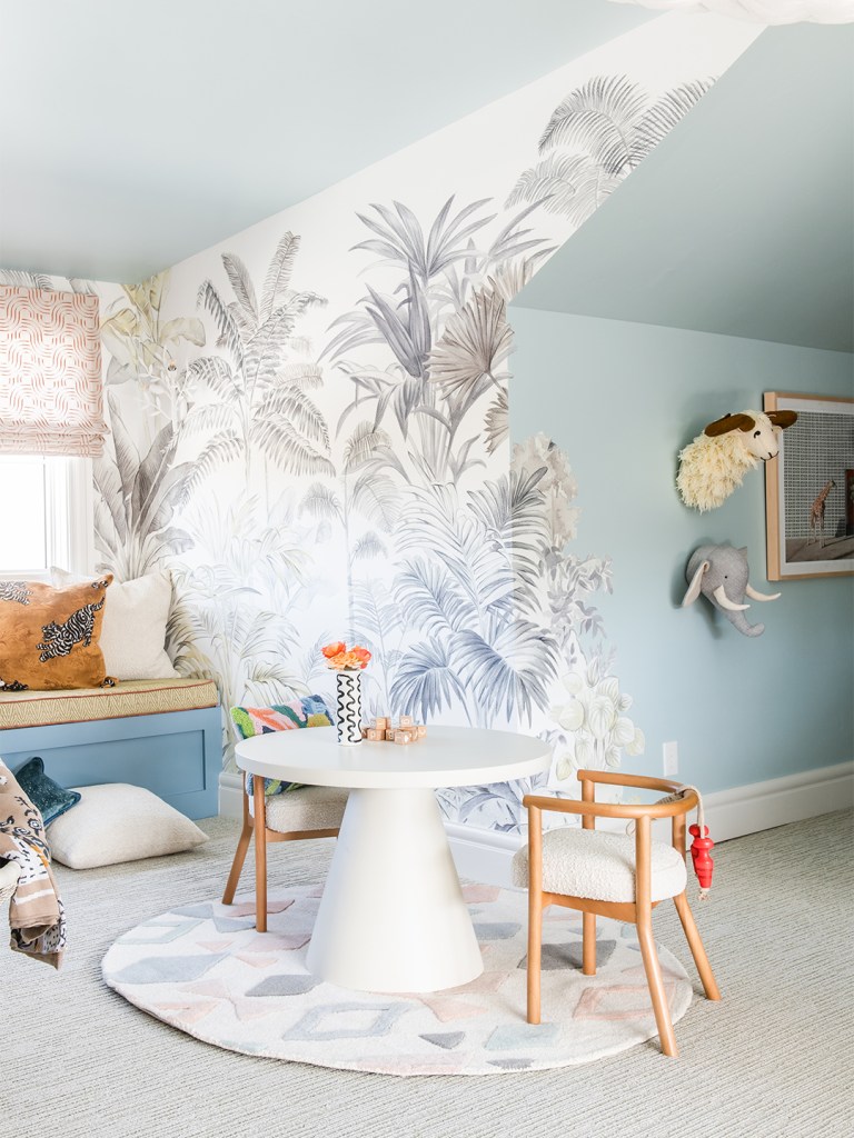 When Friends Sleep Over, This Playroom’s Double Bunks Are Also Front ...