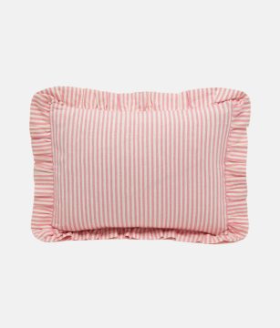 Transform Your Home Into a Cozy Cotswolds Cottage | domino