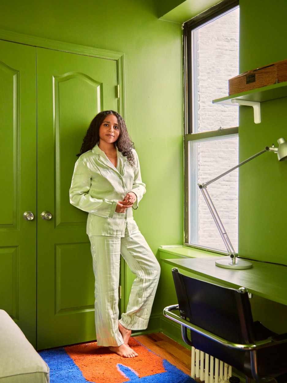How One NYC Couple Turned Their Home Office Into a Glowing Green Statement