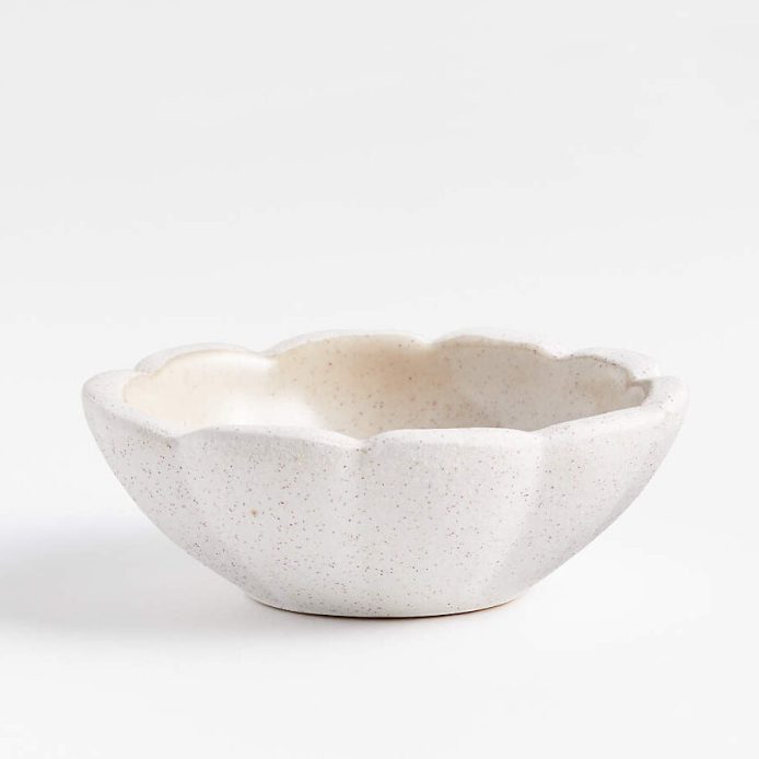 23 Actually Cute Chips and Dip Bowls For Your Super Bowl Party | domino