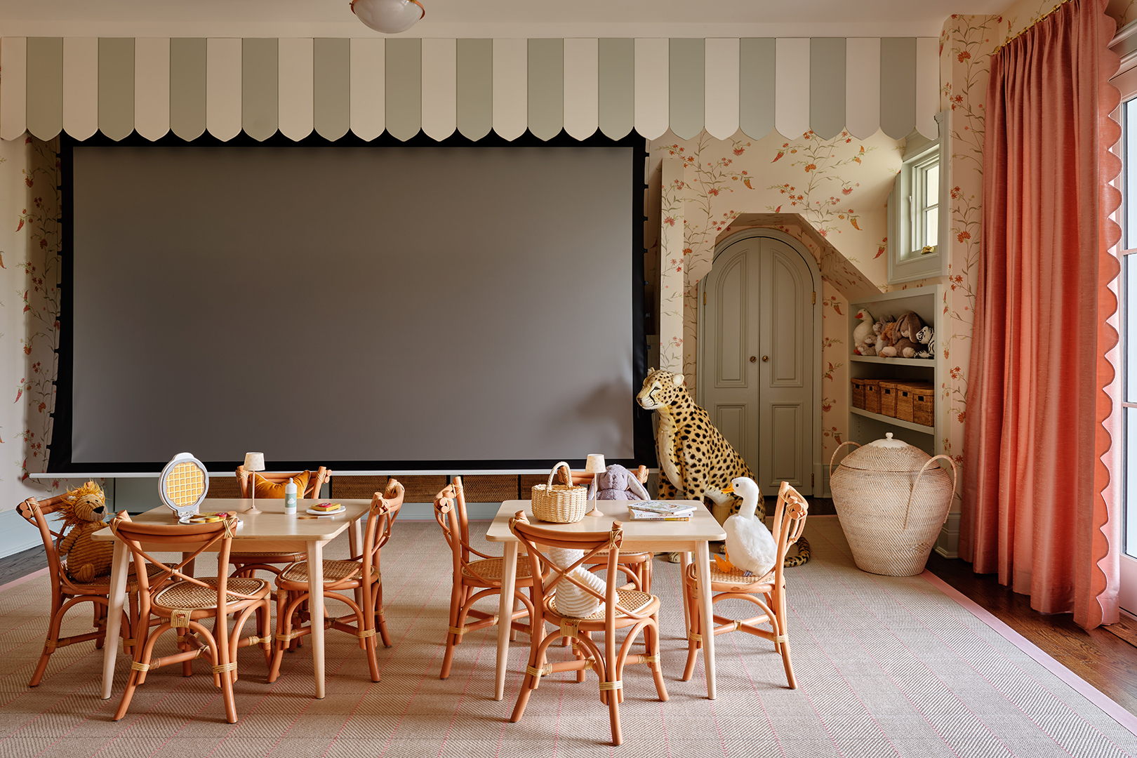 20 Ways to Stylishly Hide a TV in Plain Sight