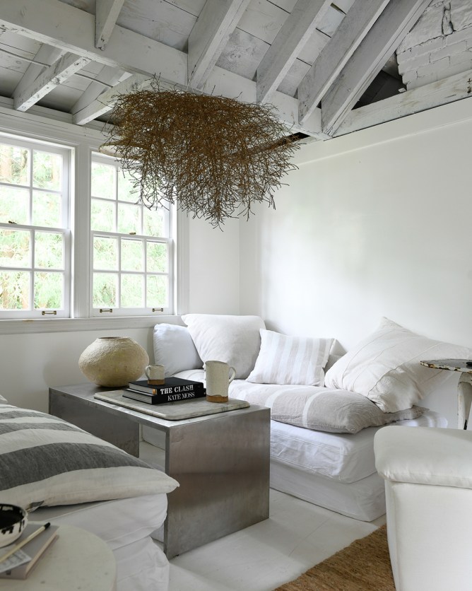 Leanne Ford's DIY Daybed Is the Best Budget-Friendly Hack | domino