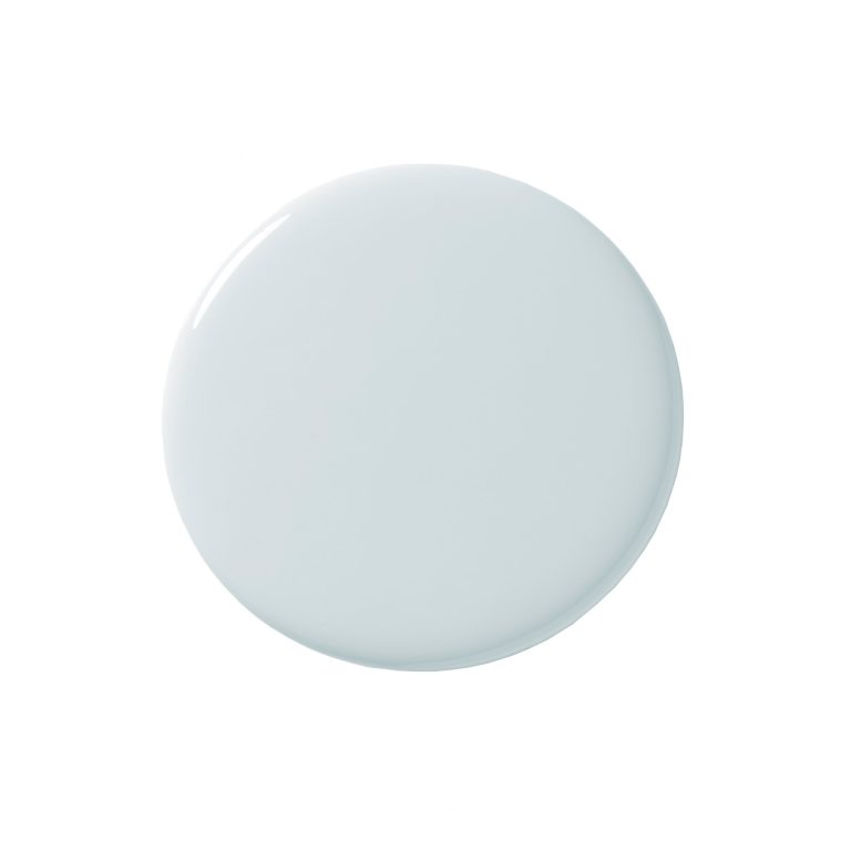 How I Found the Perfect Blue-Gray Paint Color for my Apartment | domino