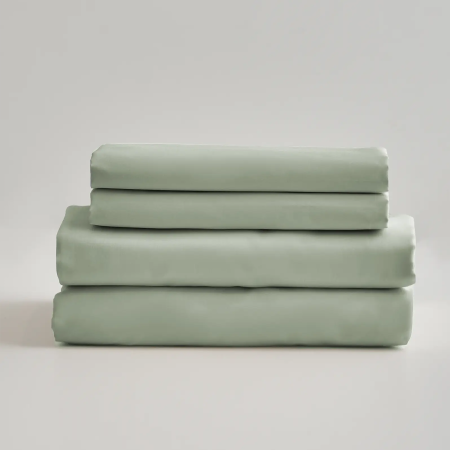 Quince's Organic Sateen Sheets Keep Me Cool in Hot, Humid Months