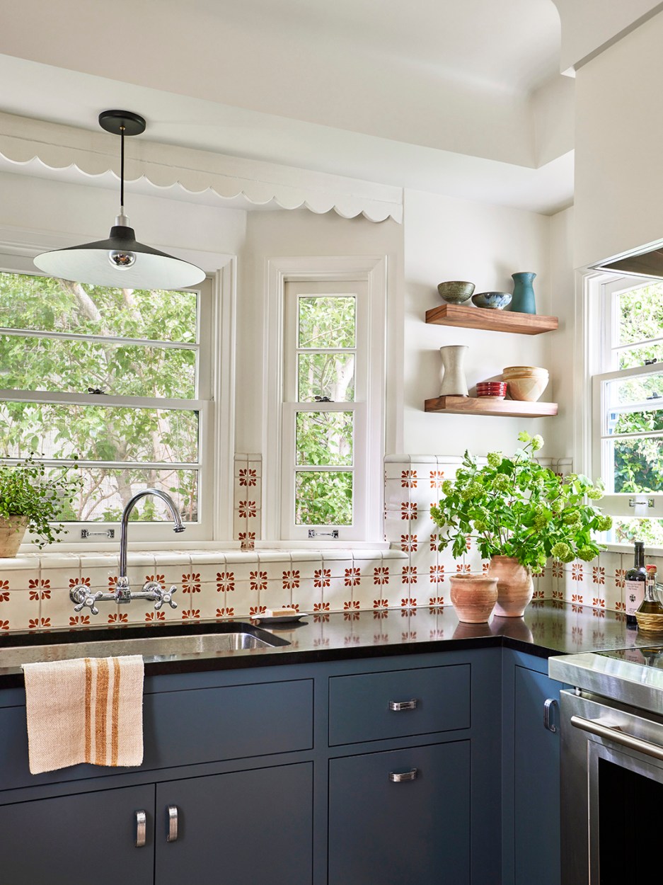 This California Kitchen Makes a Case for Keeping Walls