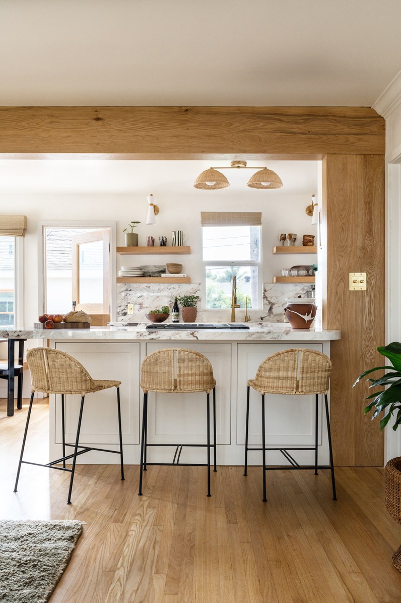 This Airy Reno Got a Last-Minute Dose of Drama in the Kitchen