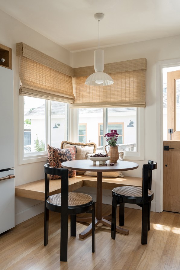 This Airy Reno Got a Last-Minute Dose of Drama in the Kitchen