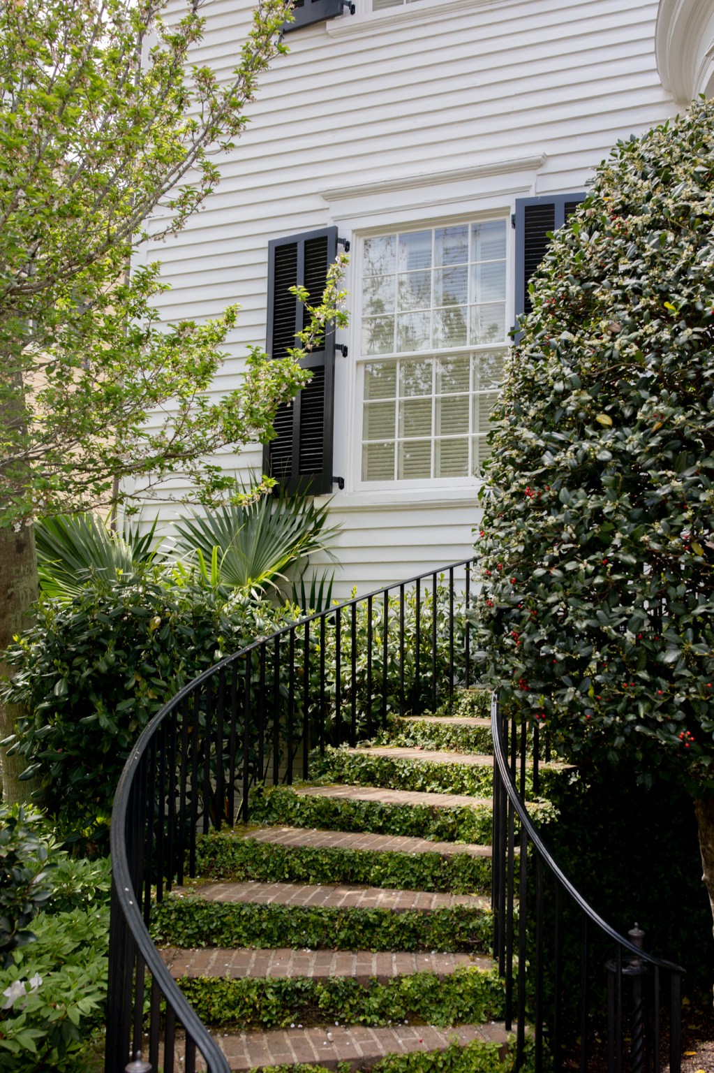 Designers Share Their Tips for Designing a Home Exterior in 2024