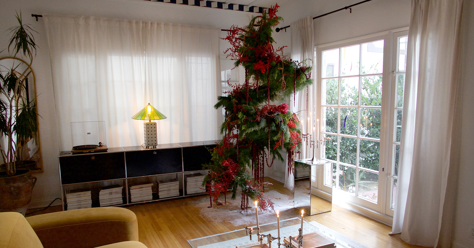 How to DIY the Viral Floating Spiral Christmas Tree