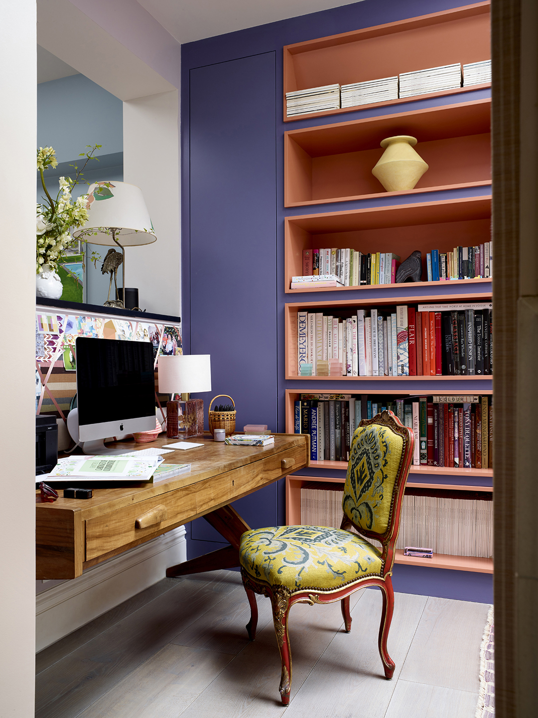 At the Heart of This London Home Is a White Kitchen with a Surprising ...