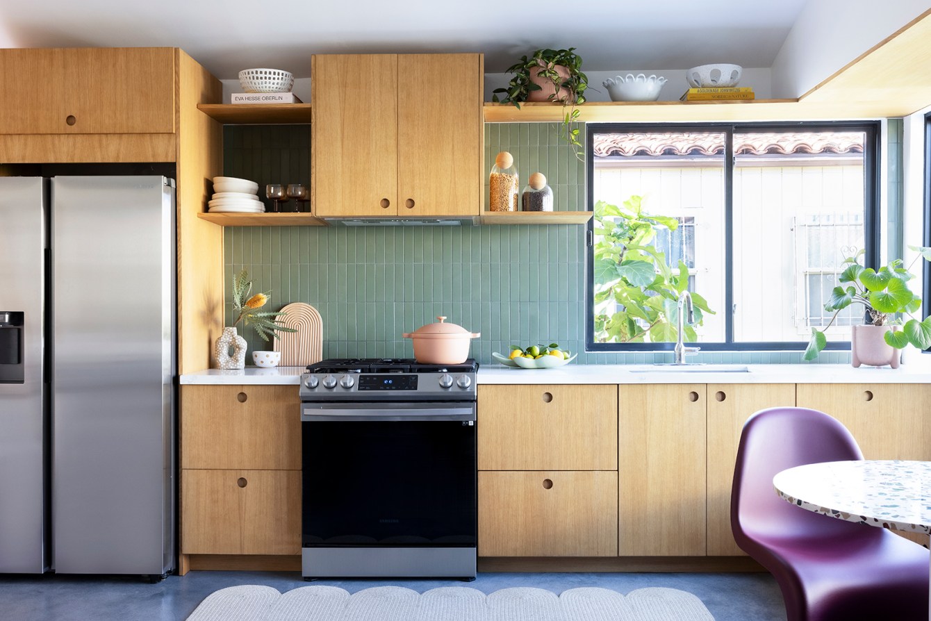 You’d Never Know This 400-Square-Foot Guest House Was a Two-Car Garage