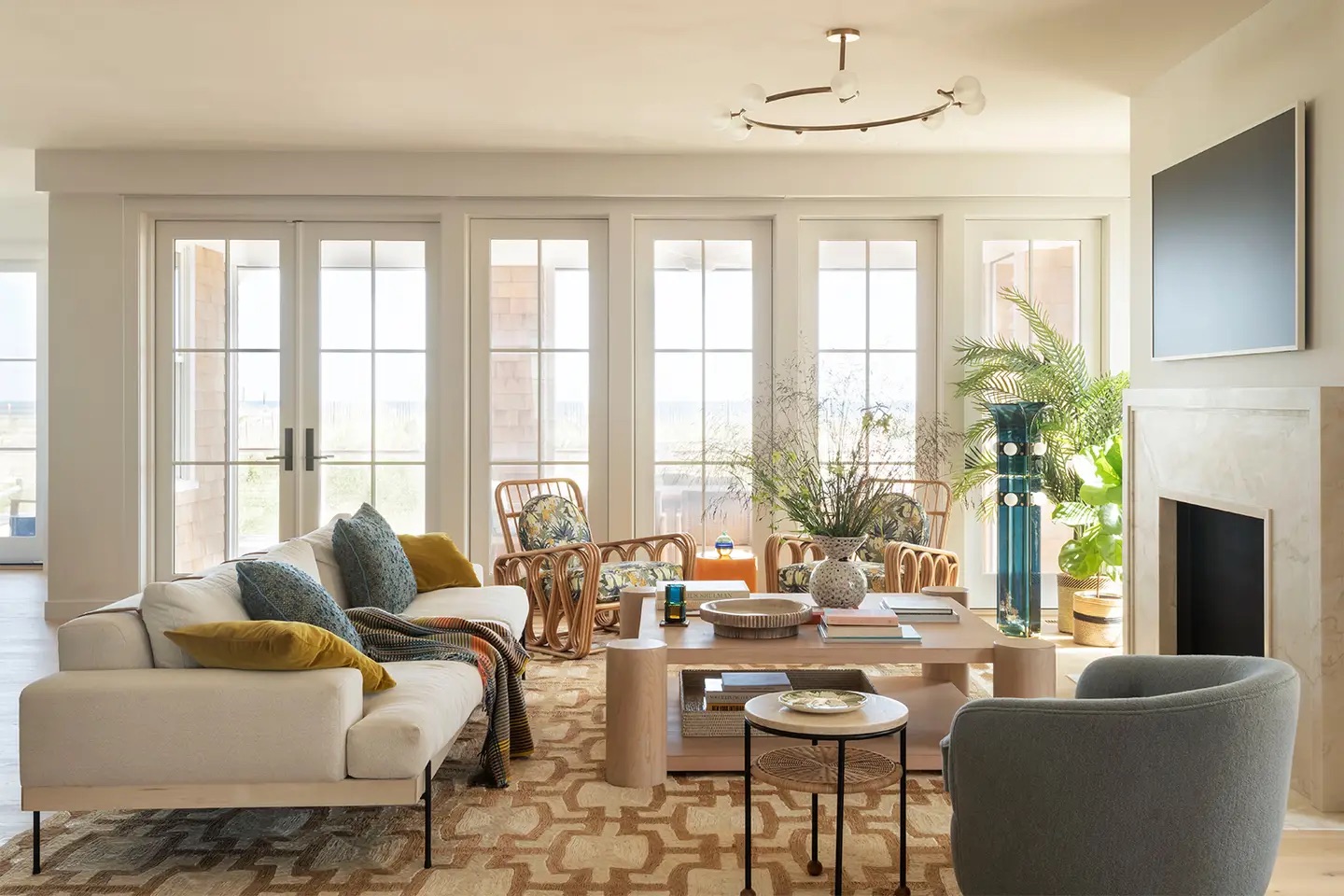 9 Coastal Living Room Ideas That Aren't Overly Nautical