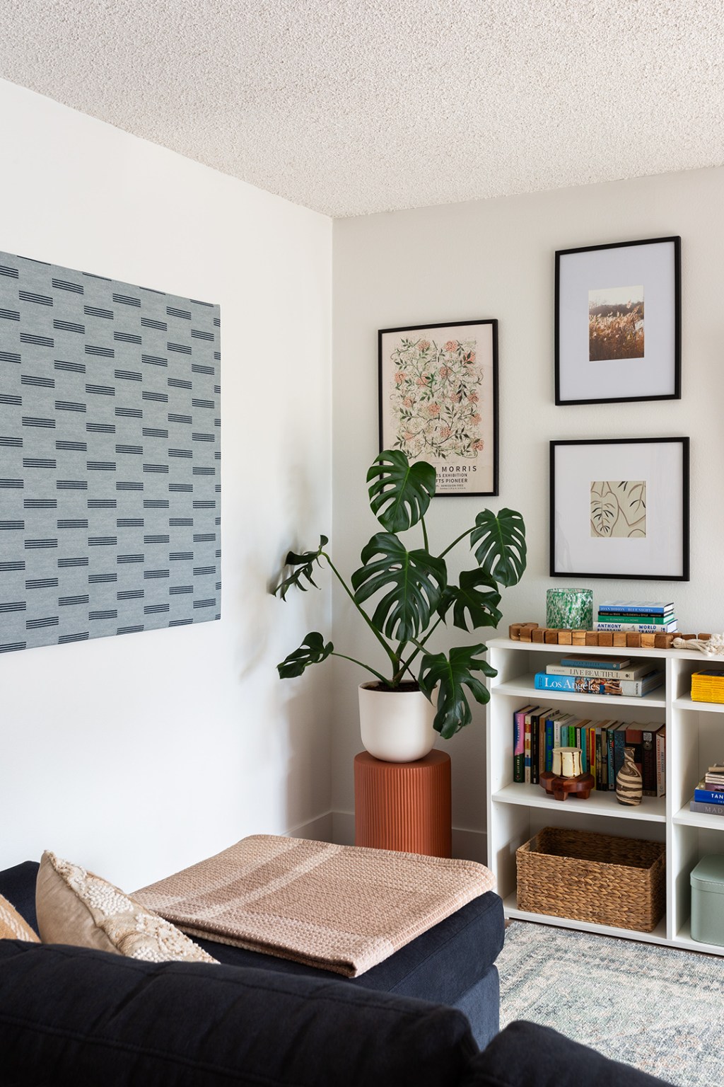 6 Affordable Ways to Cover a Wall in a Large Work of Art