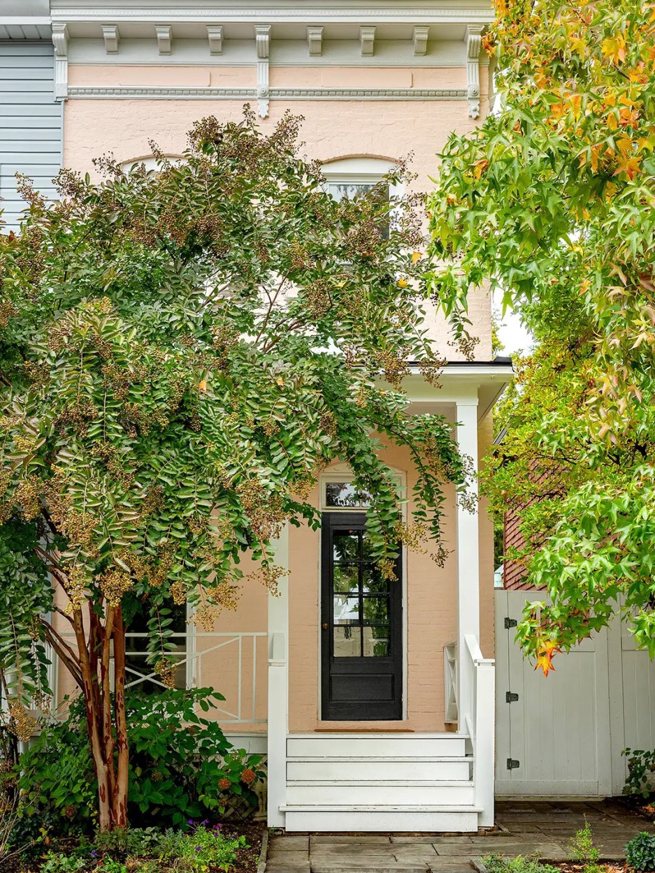 7 Pink Paints That Belong on Your Exterior