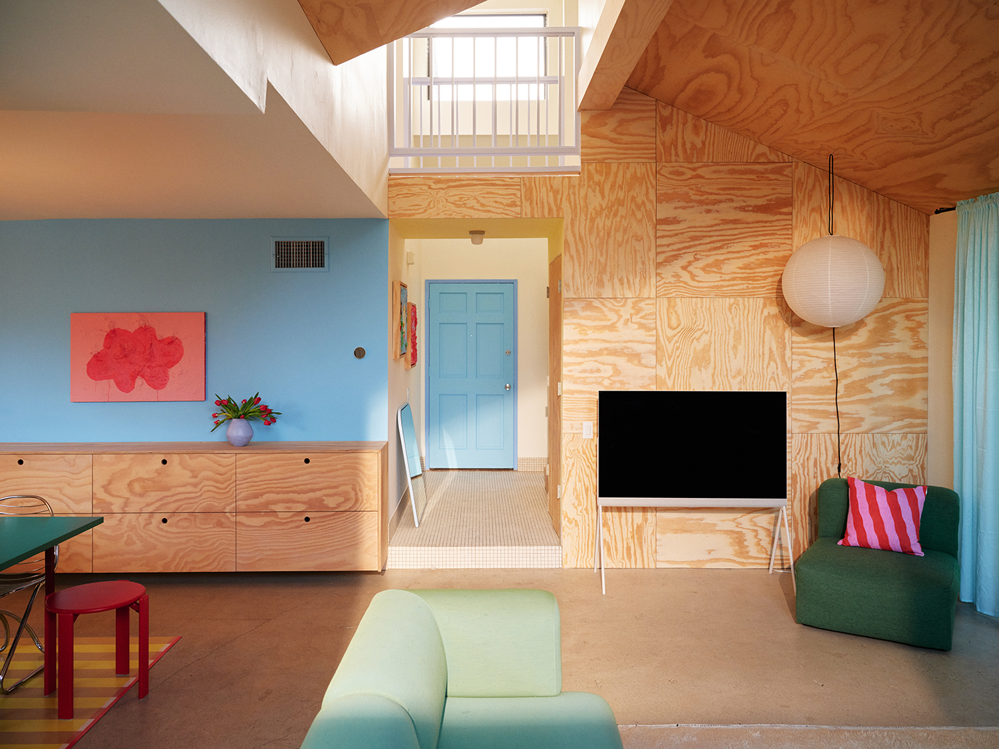 Emily Rayna Wants You to Reconsider This "Cheap" Material