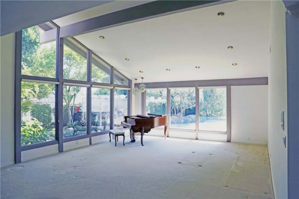 This Already Groovy ‘70s Home Got Even Cooler Thanks to a Renovation